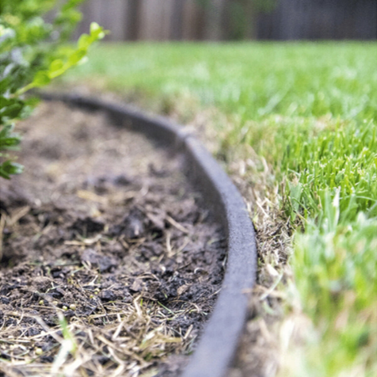 Bender Board Composite Landscape Edging Black 1 in. x 4 in. x 20 ft ...