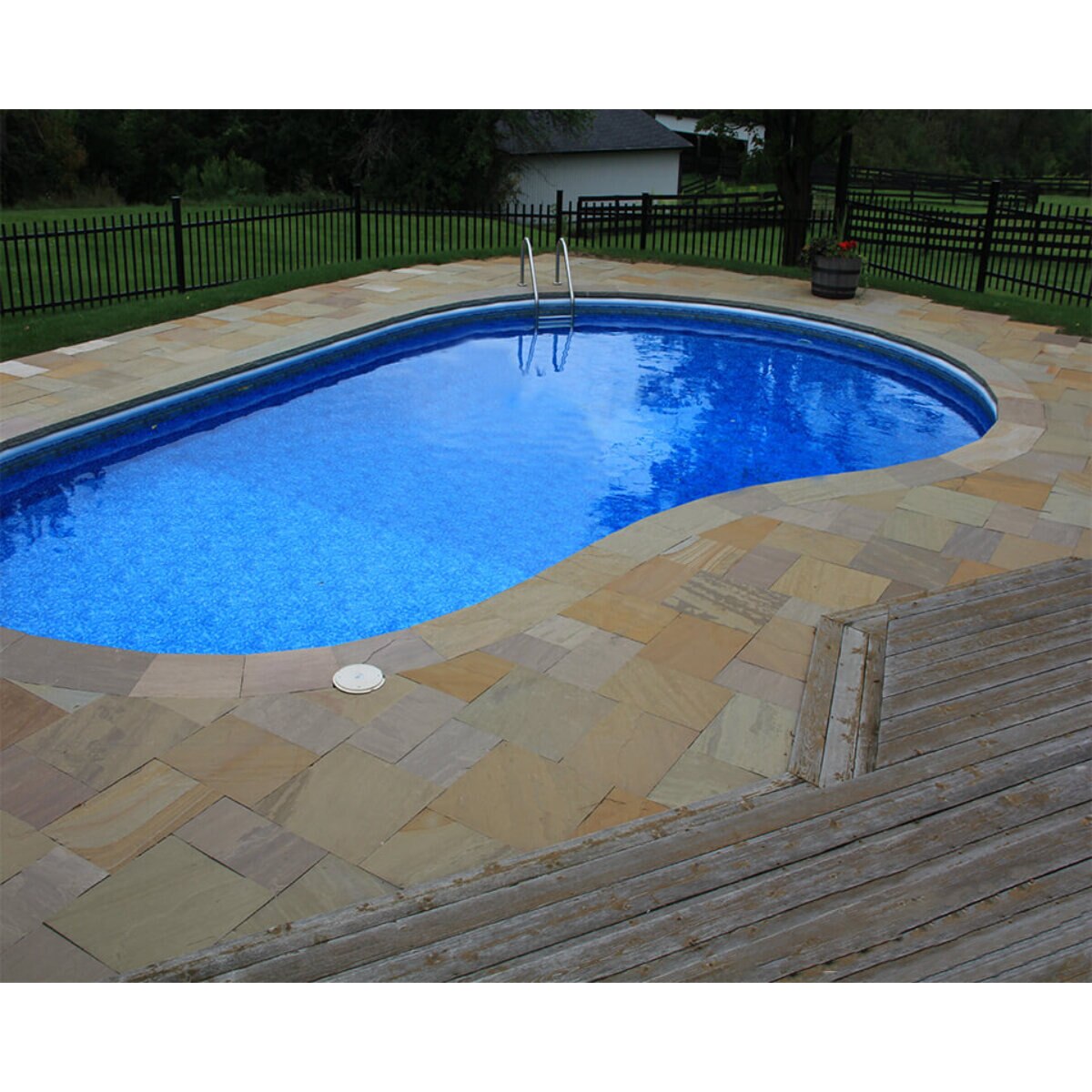 Tread Bronte Sandstone Rockface 4 Sides 2 in. x 24 in. x 48 in | SiteOne CA