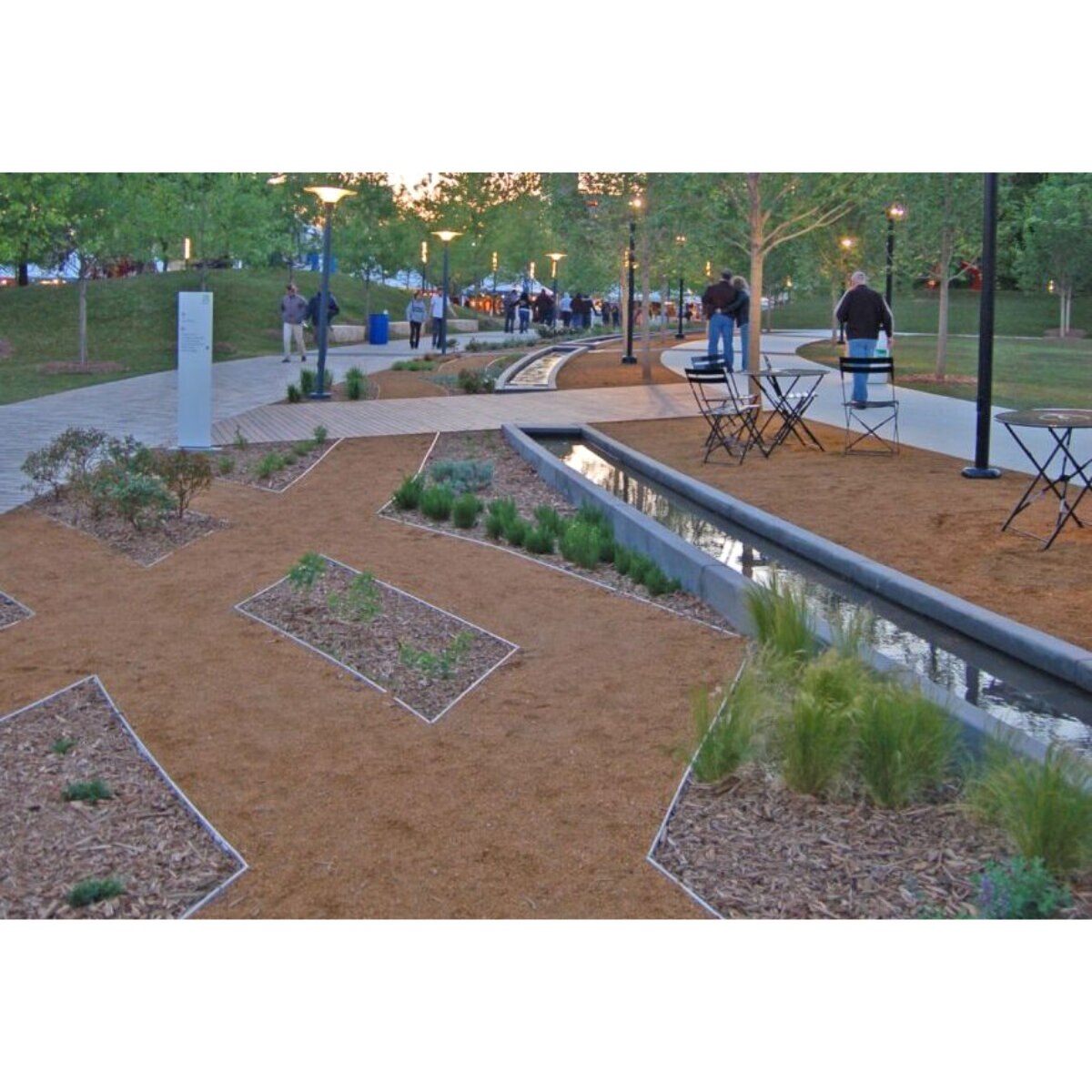 Permaloc CleanLine XL Aluminum Landscape Edging Black Duraflex 3/16 in ...