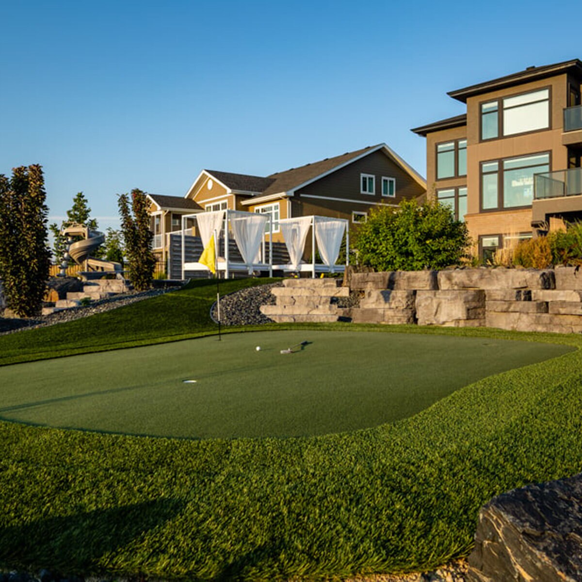 Barkman Rosetta Outcropping Corner Pacific Grey 12 in. x 48 in. x 30 in. (3 pc./pallet) | SiteOne CA